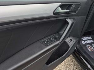 Melns Volkswagen Tiguan 2019 Kuršėnai, ar dzinēja tilpumu 1.97 L un nobraukumu 268 tūkst. km par 15900 €, foto 18 vietnē AUTOMOTO.COM.LV