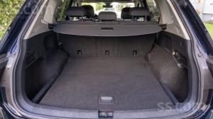 Black Volkswagen Tiguan 2019 in Riga, with an engine capacity of 2.00 L and mileage of 253 thousand km for 18490 €, photo 33 on AUTOMOTO.COM.LV