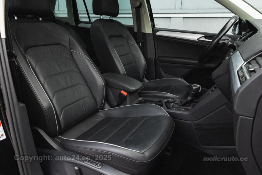 Melns Volkswagen Tiguan 2020 Ventspils, ar dzinēja tilpumu 2.00 L un nobraukumu 172 tūkst. km par 18958 €, foto 16 vietnē AUTOMOTO.COM.LV