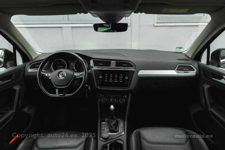 Melns Volkswagen Tiguan 2020 Ventspils, ar dzinēja tilpumu 2.00 L un nobraukumu 172 tūkst. km par 18958 €, foto 17 vietnē AUTOMOTO.COM.LV