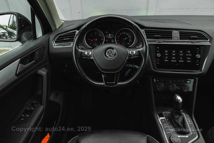 Melns Volkswagen Tiguan 2020 Ventspils, ar dzinēja tilpumu 2.00 L un nobraukumu 172 tūkst. km par 18958 €, foto 18 vietnē AUTOMOTO.COM.LV