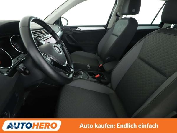 Black Volkswagen Tiguan 2020 in Kaunas, with an engine capacity of 1.50 L and mileage of 64 thousand km for 25603 €, photo 10 on AUTOMOTO.COM.LV