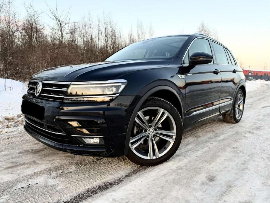 Melns Volkswagen Tiguan 2020 Kauņa, ar dzinēja tilpumu 1.50 L un nobraukumu 170 tūkst. km par 19999 €, foto 2 vietnē AUTOMOTO.COM.LV