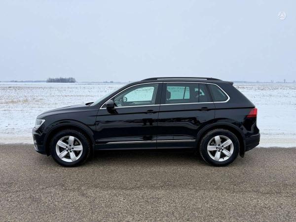 Black Volkswagen Tiguan 2020 in Vilkaviskis, with an engine capacity of 1.97 L and mileage of 265 thousand km for 16800 €, photo 6 on AUTOMOTO.COM.LV