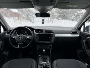 Black Volkswagen Tiguan 2020 in Vilnius, with an engine capacity of 1.97 L and mileage of 76 thousand km for 19500 €, photo 11 on AUTOMOTO.COM.LV
