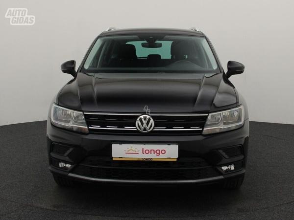 Black Volkswagen Tiguan 2020 in Vilnius, with an engine capacity of 2.00 L and mileage of 183 thousand km for 19699 €, photo 3 on AUTOMOTO.COM.LV