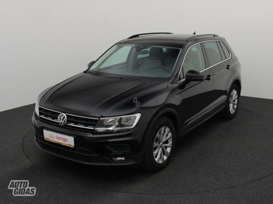 Black Volkswagen Tiguan 2020 in Vilnius, with an engine capacity of 2.00 L and mileage of 176 thousand km for 18999 €, photo 1 on AUTOMOTO.COM.LV