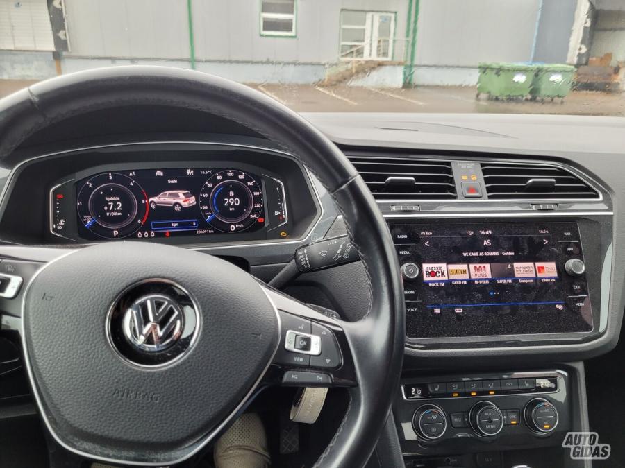 Melns Volkswagen Tiguan 2020 Viļņa, ar dzinēja tilpumu 2.00 L un nobraukumu 206 tūkst. km par 19990 €, foto 6 vietnē AUTOMOTO.COM.LV