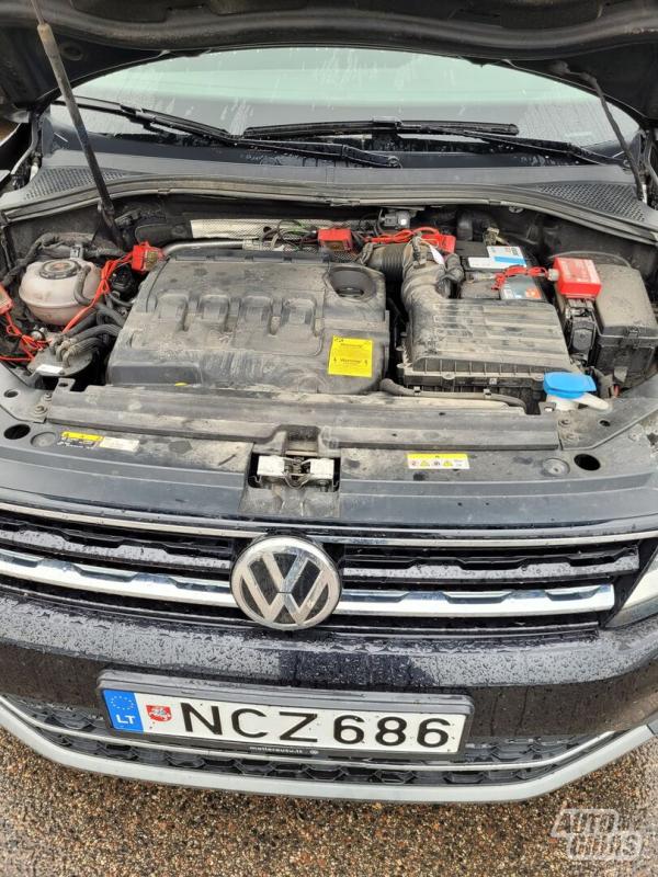 Melns Volkswagen Tiguan 2020 Viļņa, ar dzinēja tilpumu 2.00 L un nobraukumu 206 tūkst. km par 19990 €, foto 9 vietnē AUTOMOTO.COM.LV