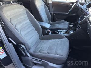 Black Volkswagen Tiguan 2020 in Riga, with an engine capacity of 2.00 L and mileage of 169 thousand km for 19500 €, photo 20 on AUTOMOTO.COM.LV