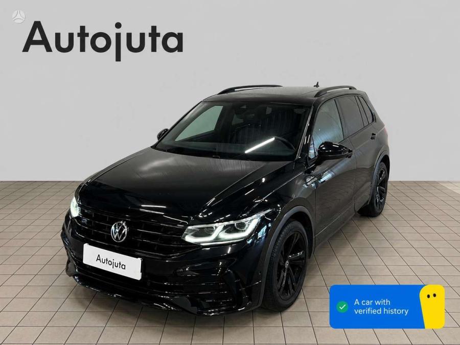 Black Volkswagen Tiguan 2020 in Kaunas, with an engine capacity of 1.50 L and mileage of 167 thousand km for 24700 €, photo 1 on AUTOMOTO.COM.LV