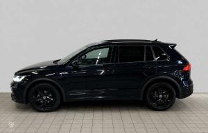 Black Volkswagen Tiguan 2020 in Kaunas, with an engine capacity of 1.50 L and mileage of 167 thousand km for 24700 €, photo 3 on AUTOMOTO.COM.LV