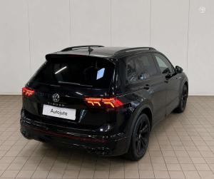 Black Volkswagen Tiguan 2020 in Kaunas, with an engine capacity of 1.50 L and mileage of 167 thousand km for 24700 €, photo 5 on AUTOMOTO.COM.LV