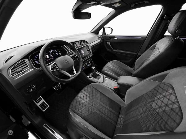 Melns Volkswagen Tiguan 2020 Kauņa, ar dzinēja tilpumu 1.50 L un nobraukumu 167 tūkst. km par 24700 €, foto 10 vietnē AUTOMOTO.COM.LV