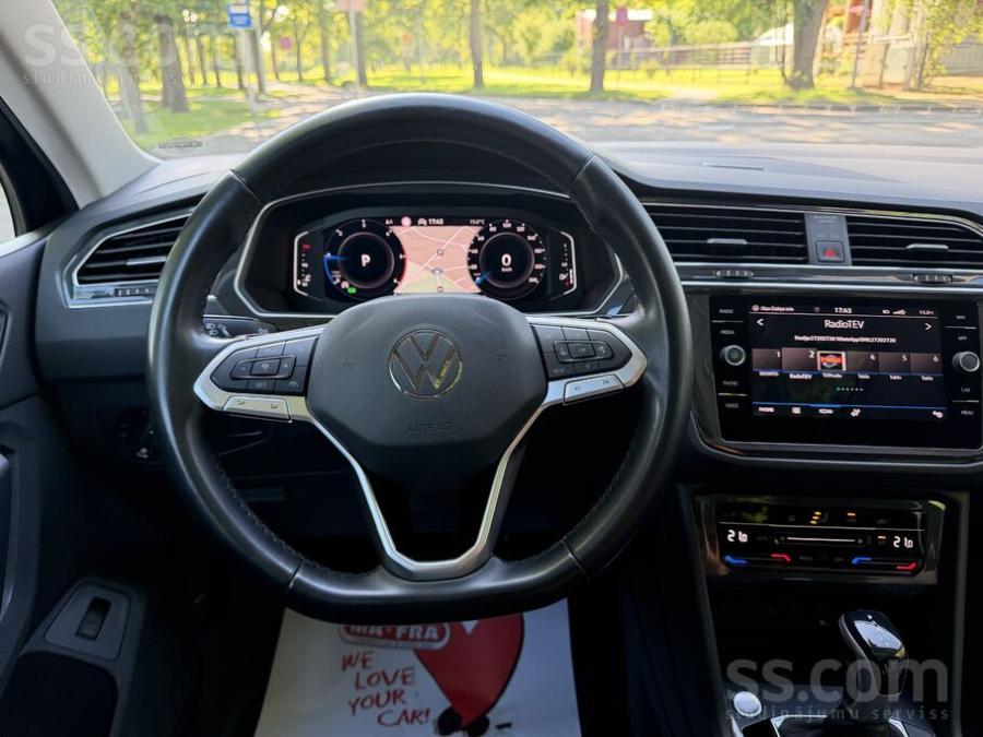 Melns Volkswagen Tiguan 2020 Valmiera, ar dzinēja tilpumu 2.00 L un nobraukumu 224 tūkst. km par 19990 €, foto 12 vietnē AUTOMOTO.COM.LV