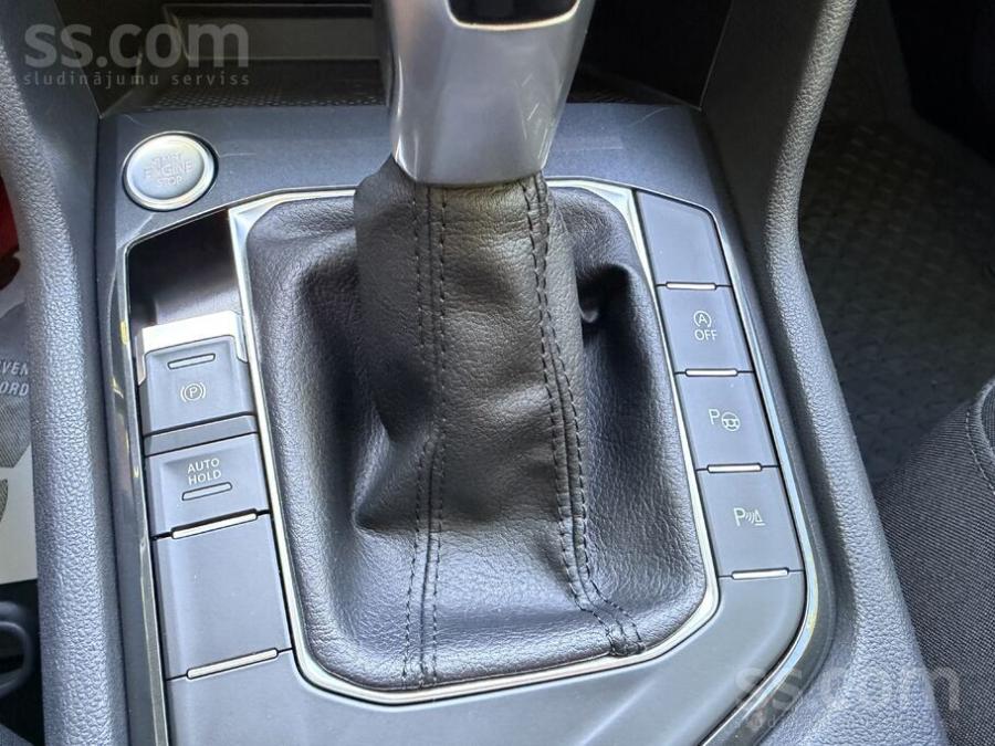 Melns Volkswagen Tiguan 2020 Valmiera, ar dzinēja tilpumu 2.00 L un nobraukumu 224 tūkst. km par 19990 €, foto 23 vietnē AUTOMOTO.COM.LV