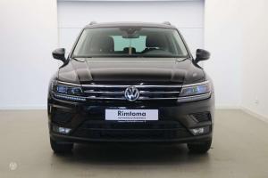 Melns Volkswagen Tiguan 2020 Viļņa, ar dzinēja tilpumu 1.50 L un nobraukumu 118 tūkst. km par 19490 €, foto 7 vietnē AUTOMOTO.COM.LV