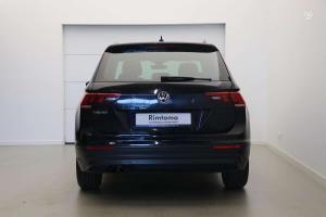 Melns Volkswagen Tiguan 2020 Viļņa, ar dzinēja tilpumu 1.50 L un nobraukumu 118 tūkst. km par 19490 €, foto 8 vietnē AUTOMOTO.COM.LV