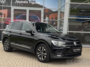 Черный Фольксваген Тигуан 2020 в Валмиера, объемом двигателя 1.50 л и пробегом 164 тыс. км за 18200 €, фото  на AUTOMOTO.COM.LV
