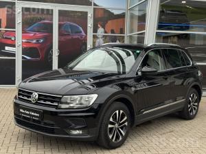 Black Volkswagen Tiguan 2020 in Valmiera, with an engine capacity of 1.50 L and mileage of 164 thousand km for 18200 €, photo 4 on AUTOMOTO.COM.LV