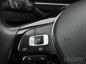 Black Volkswagen Tiguan 2020 in Valmiera, with an engine capacity of 1.50 L and mileage of 164 thousand km for 18200 €, photo 11 on AUTOMOTO.COM.LV