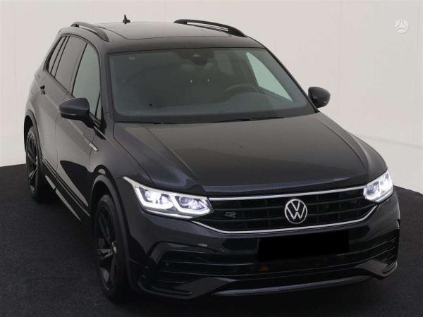 Melns Volkswagen Tiguan 2021 Viļņa, ar dzinēja tilpumu 1.50 L un nobraukumu 162 tūkst. km par 25289 €, foto 1 vietnē AUTOMOTO.COM.LV