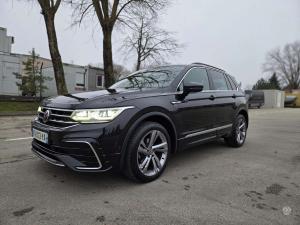 Black Volkswagen Tiguan 2021 in Klaipeda, with an engine capacity of 2.00 L and mileage of 213 thousand km for 24400 €, photo  on AUTOMOTO.COM.LV