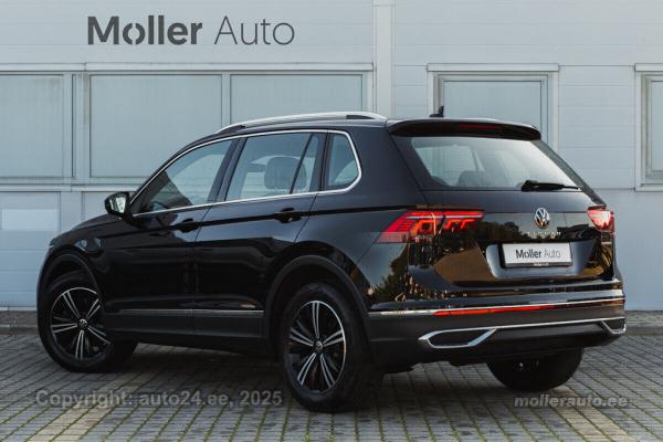 Black Volkswagen Tiguan 2021 in Ventspils, with an engine capacity of 0.00 L and mileage of 107 thousand km for 25876 €, photo 3 on AUTOMOTO.COM.LV