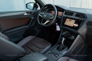 Black Volkswagen Tiguan 2021 in Ventspils, with an engine capacity of 0.00 L and mileage of 107 thousand km for 25876 €, photo 18 on AUTOMOTO.COM.LV