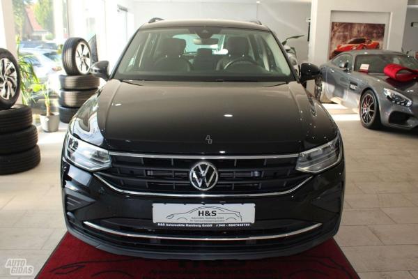 Black Volkswagen Tiguan 2021 in Kaunas, with an engine capacity of 1.50 L and mileage of 27 thousand km for 29507 €, photo 10 on AUTOMOTO.COM.LV