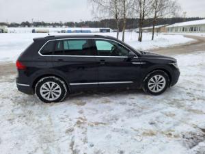 Melns Volkswagen Tiguan 2021 Viļņa, ar dzinēja tilpumu 1.50 L un nobraukumu 185 tūkst. km par 18332 €, foto 5 vietnē AUTOMOTO.COM.LV