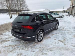 Melns Volkswagen Tiguan 2021 Viļņa, ar dzinēja tilpumu 1.50 L un nobraukumu 185 tūkst. km par 18332 €, foto 7 vietnē AUTOMOTO.COM.LV