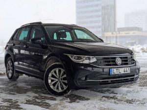Melns Volkswagen Tiguan 2021 Viļņa, ar dzinēja tilpumu 1.50 L un nobraukumu 69 tūkst. km par 21900 €, foto 5 vietnē AUTOMOTO.COM.LV