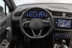Melns Volkswagen Tiguan 2021 Viļņa, ar dzinēja tilpumu 1.50 L un nobraukumu 65 tūkst. km par 26550 €, foto 12 vietnē AUTOMOTO.COM.LV