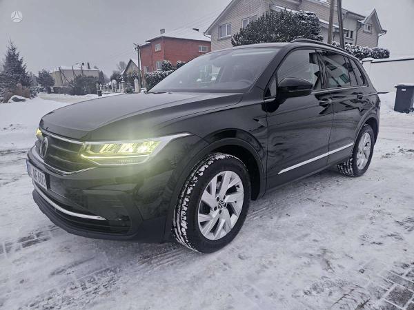 Melns Volkswagen Tiguan 2021 Radviliškis, ar dzinēja tilpumu 1.97 L un nobraukumu 145 tūkst. km par 21999 €, foto 1 vietnē AUTOMOTO.COM.LV