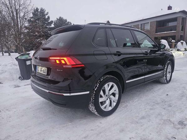 Melns Volkswagen Tiguan 2021 Radviliškis, ar dzinēja tilpumu 1.97 L un nobraukumu 145 tūkst. km par 21999 €, foto 7 vietnē AUTOMOTO.COM.LV