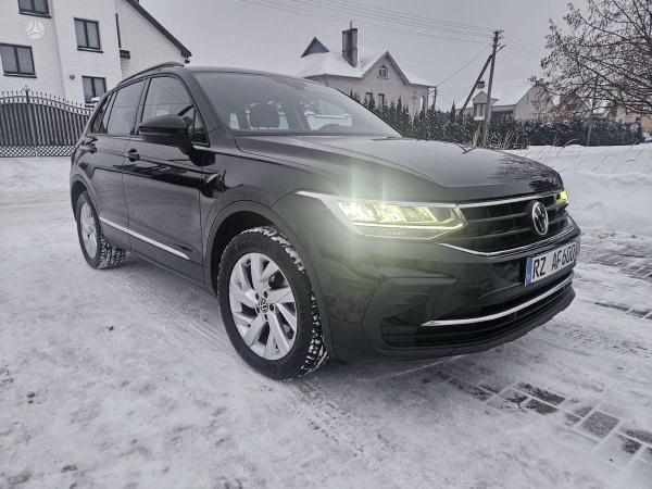 Melns Volkswagen Tiguan 2021 Radviliškis, ar dzinēja tilpumu 1.97 L un nobraukumu 145 tūkst. km par 21999 €, foto 9 vietnē AUTOMOTO.COM.LV