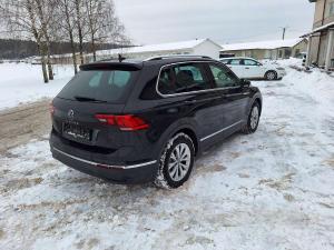 Melns Volkswagen Tiguan 2021 Viļņa, ar dzinēja tilpumu 1.50 L un nobraukumu 185 tūkst. km par 17606 €, foto 7 vietnē AUTOMOTO.COM.LV