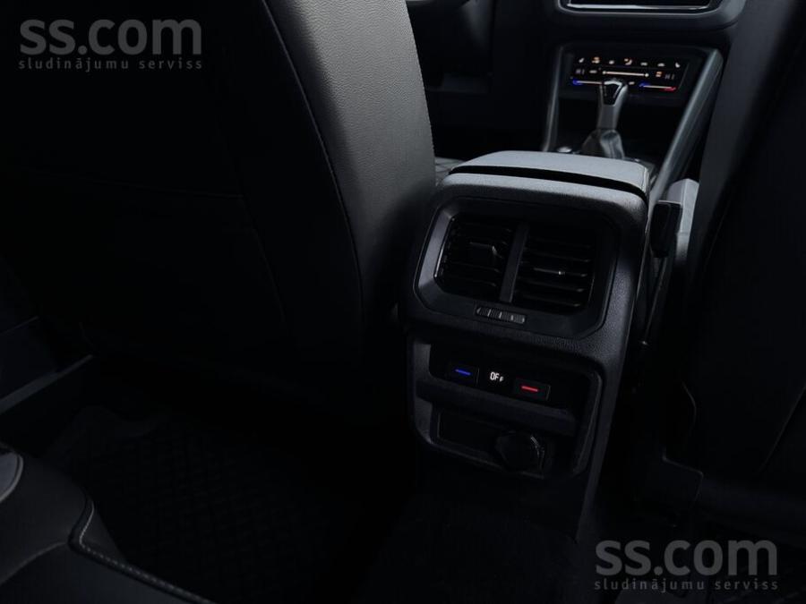 Black Volkswagen Tiguan 2021 in Valmiera, with an engine capacity of 1.50 L and mileage of 39 thousand km for 28800 €, photo 18 on AUTOMOTO.COM.LV