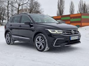 Black Volkswagen Tiguan 2021 in Klaipeda, with an engine capacity of 1.97 L and mileage of 214 thousand km for 24300 €, photo  on AUTOMOTO.COM.LV