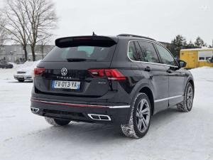 Melns Volkswagen Tiguan 2021 Klaipėda, ar dzinēja tilpumu 1.97 L un nobraukumu 214 tūkst. km par 24300 €, foto 6 vietnē AUTOMOTO.COM.LV