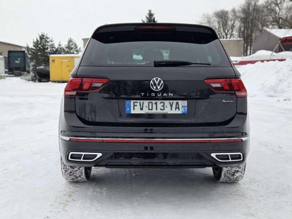 Melns Volkswagen Tiguan 2021 Klaipėda, ar dzinēja tilpumu 1.97 L un nobraukumu 214 tūkst. km par 24300 €, foto 7 vietnē AUTOMOTO.COM.LV