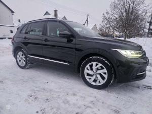 Black Volkswagen Tiguan 2021 in Radviliskis, with an engine capacity of 1.97 L and mileage of 145 thousand km for 21600 €, photo 7 on AUTOMOTO.COM.LV