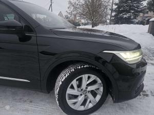 Black Volkswagen Tiguan 2021 in Radviliskis, with an engine capacity of 1.97 L and mileage of 145 thousand km for 21600 €, photo 27 on AUTOMOTO.COM.LV