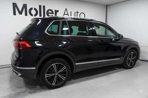 Melns Volkswagen Tiguan 2021 Viļņa, ar dzinēja tilpumu 1.40 L un nobraukumu 101 tūkst. km par 28050 €, foto 4 vietnē AUTOMOTO.COM.LV