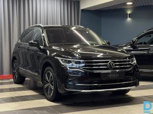 Black Volkswagen Tiguan 2021 in Marupe, with an engine capacity of 2.00 L and mileage of 178 thousand km for 22990 €, photo 2 on AUTOMOTO.COM.LV