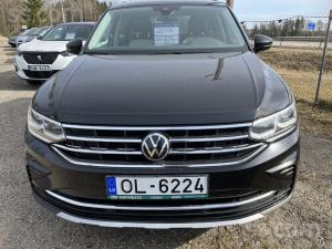 Black Volkswagen Tiguan 2021 in Riga, with an engine capacity of 1.40 L and mileage of 161 thousand km for 21350 €, photo 3 on AUTOMOTO.COM.LV