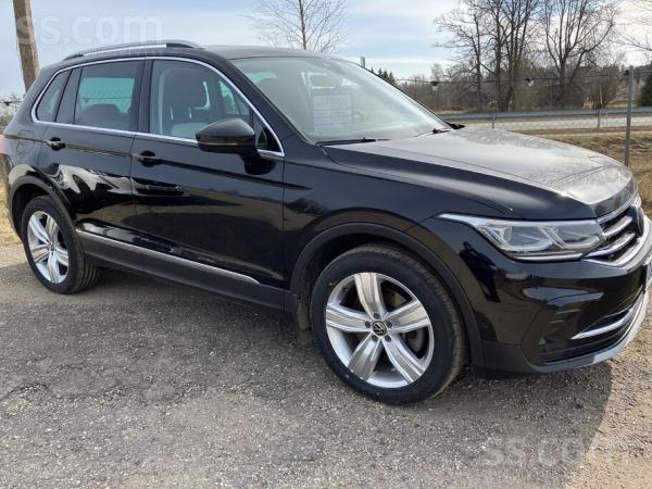 Melns Volkswagen Tiguan 2021 Rīga, ar dzinēja tilpumu 1.40 L un nobraukumu 161 tūkst. km par 21350 €, foto 3 vietnē AUTOMOTO.COM.LV