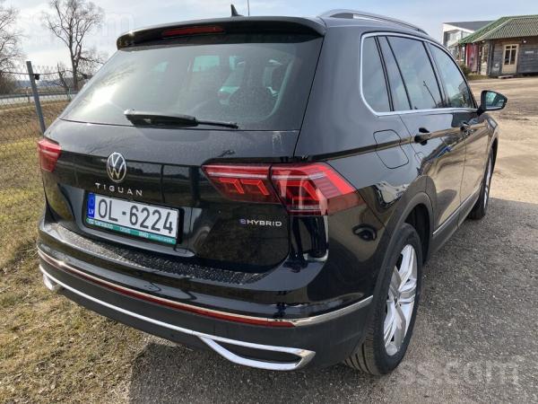 Melns Volkswagen Tiguan 2021 Rīga, ar dzinēja tilpumu 1.40 L un nobraukumu 161 tūkst. km par 21350 €, foto 4 vietnē AUTOMOTO.COM.LV