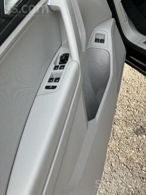 Black Volkswagen Tiguan 2021 in Riga, with an engine capacity of 1.40 L and mileage of 161 thousand km for 21350 €, photo 10 on AUTOMOTO.COM.LV